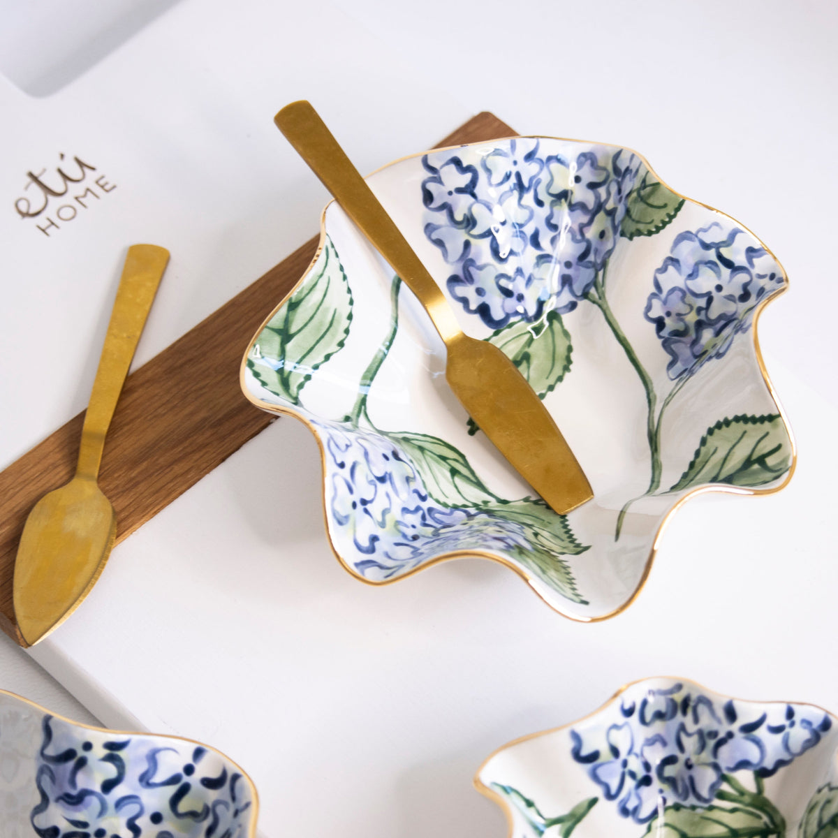 Alene Blue Hydrangea Wavy Bowl – Shop Susan Gordon Pottery